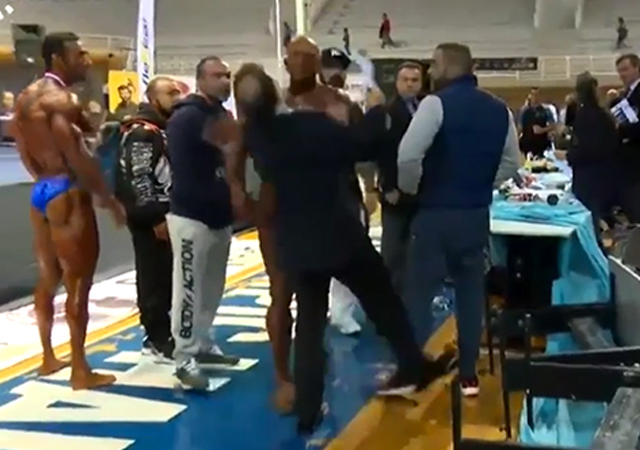 VIDEO: Bodybuilder slaps judge after losing competition